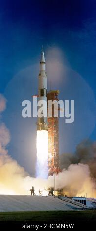 The huge, 363-feet tall Apollo 11 (Spacecraft 107Lunar Module 5Saturn 506) space vehicle is ...