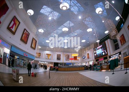 Redditch Kingfisher Shopping Centre, Evesham Walk, Redditch Town Centre ...