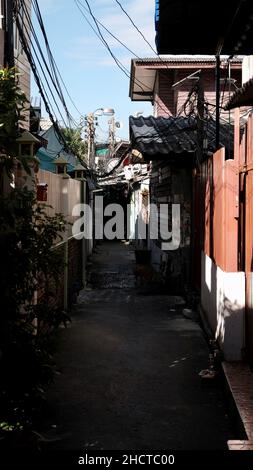 Typical unseengreen Back Alley in Bangkok Thailand Stock Photo - Alamy