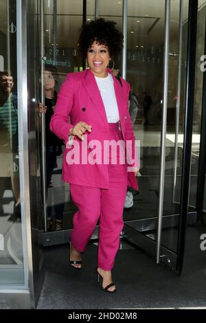 New York - NY - 20190628 Tia Mowry-Hardrict at SiriusXM to talk about ...
