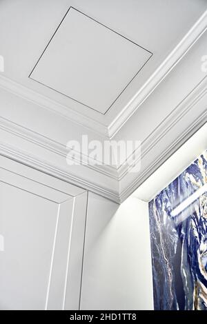interior white wall and ceiling with crown moulding Stock Photo - Alamy
