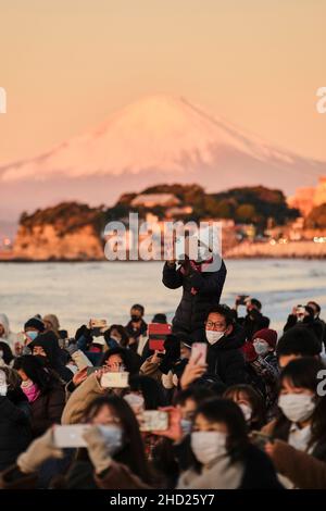 Shichirihama Beach in Kamakura, Japan Stock Photo - Alamy