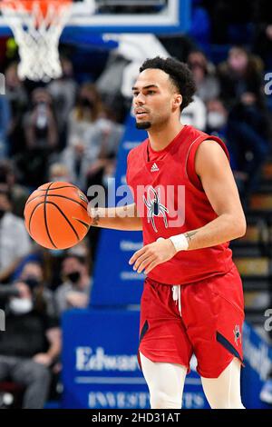 January 02, 2022: Richmond Spiders forward Nathan Cayo (4) lays a shot ...