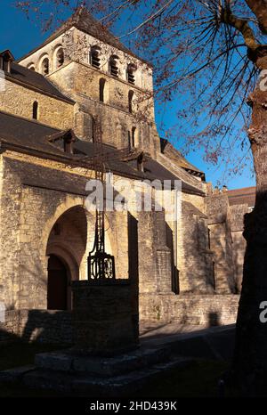 Église Saint-Astier, Catus, Lot department, France Stock Photo - Alamy