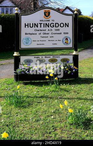 The Huntingdon town sign, Cambridgeshire; England; UK Stock Photo - Alamy