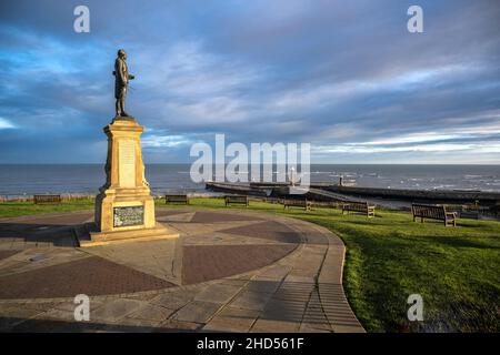 The Captain Cook monument in Whitby, North Yorkshire, England, UK Stock ...