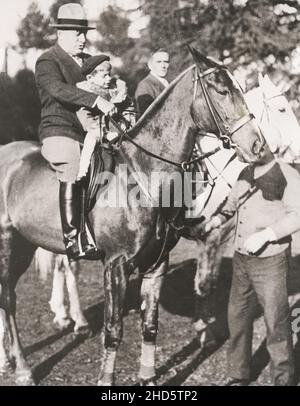 Mussolini On Horse Stock Photo - Alamy