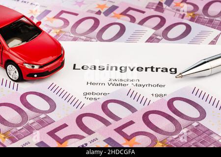 Leasingvertrag fuer ein neues Auto, LKW, Lastkraftwagen, Modellauto ...