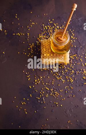 honey, pollen, honeycomb, honeys, pollens, honeycombs Stock Photo - Alamy
