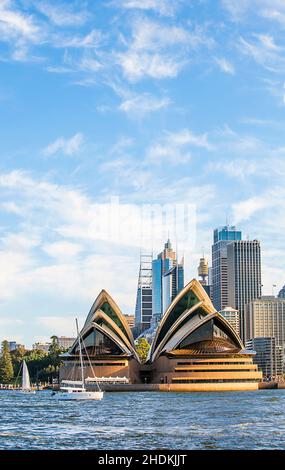 Sydney Opera House Sydney Australia // SYDNEY, Australia — Sydney's ...