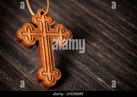 Closeup picture of small wooden christian cross Stock Photo - Alamy