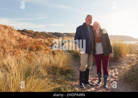 happy, beach, older couple, happies, beaches, seaside, older couples ...