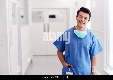 surgeon, dress code, surgeons, dress codes Stock Photo - Alamy