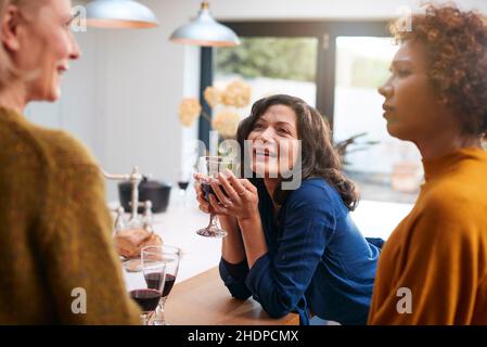 home, amuse, friends, homes, amuses, friend Stock Photo - Alamy