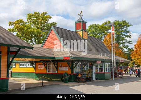Thomas the Tank Engine on Edaville Railroad in Thomas Land USA in ...