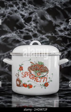 motif, pot, enamel, motifs, pots, enamels Stock Photo - Alamy