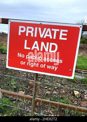 Private Land - Keep Out - Warning Sign Stock Photo - Alamy