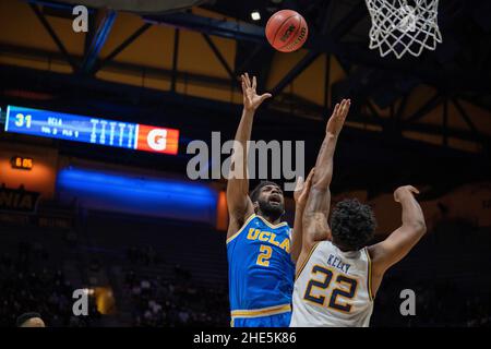 UCLA forward Cody Riley (2) shoots a lay up against California forward ...