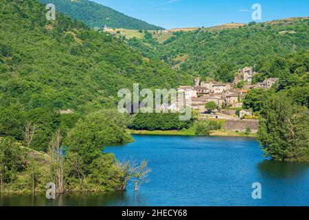 France, Lozere, Pourcharesses, Castanet hamlet on the banks of the ...