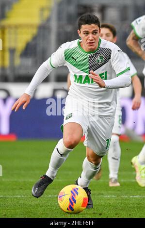 Empoli, Italy. 09th Jan, 2022. Sassuolo players celebrate the victory ...