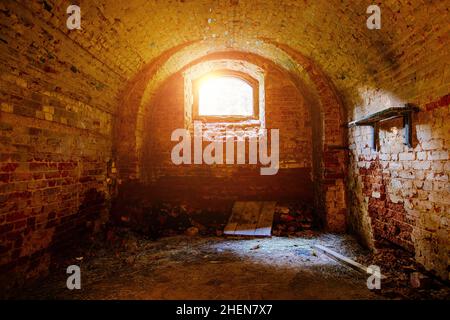 Vaulted red brick dungeon under old mansion Stock Photo - Alamy