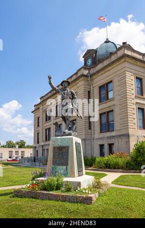 Spencer, Indiana, USA - August 20, 2021: The Owen County Courthouse and ...