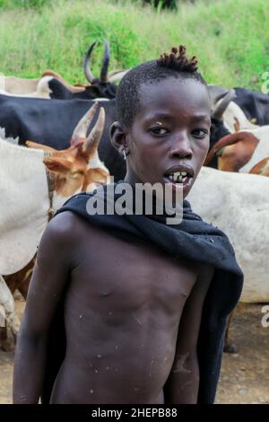 Shepherd children in Ethiopia's Omo Valley Stock Photo - Alamy