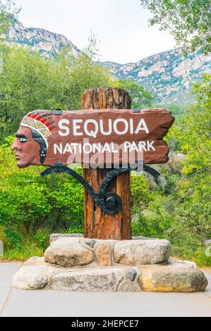 Sequoia national park 05/08/17:Sequoia national park sign in the ...