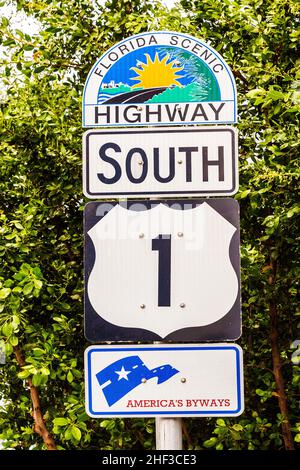 Old Seven Mile bridge sign, Islamorada, Florida Keys Stock Photo - Alamy