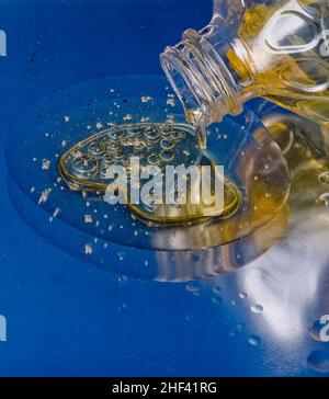 Oil and water don't mix Stock Photo - Alamy