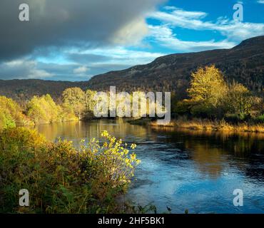 River Glass, Strathglass between Cannich and Beauly in Autumn ...