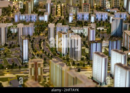 Scale model of city building with roads Stock Photo - Alamy
