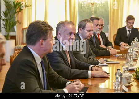Secretary Pompeo Meets With Slovak President Kiska Stock Photo - Alamy