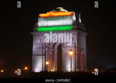 india gate image in night top image Stock Photo - Alamy