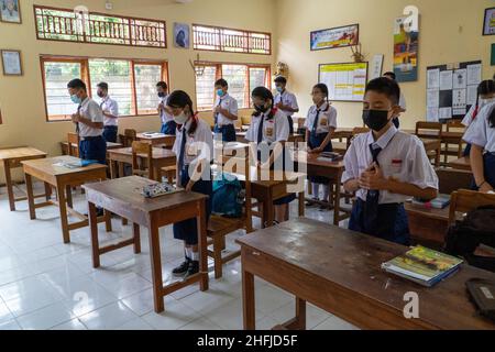 BALI,INDONESIA-5 OCT 2021: classroom atmosphere in Indonesian junior ...