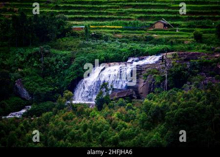Stunning View of Thoovanam Waterfall in Cinnar wildlife sanctuary ...