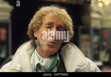 Actor Rod Hull smoking clay pipe in London 1987 Stock Photo - Alamy