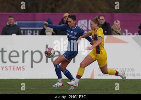 Gracie Pearse of Crystal Palace Women during FA Women's Championship ...