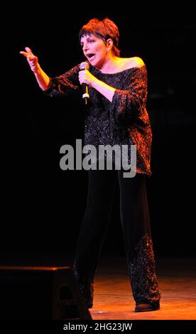 Liza Minelli performing live in concert at Sydney Entertainment Centre ...