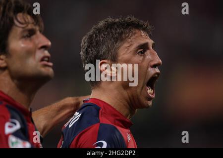 Genoa's Hernan Crespo celebrates scoring against Juventus Stock Photo ...