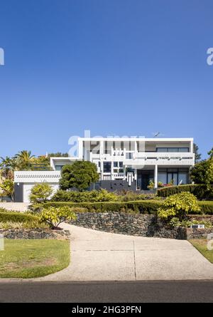Perth, Australia - Iwanoff House by Iwan Iwanoff exterior from street ...