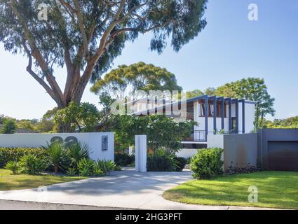 Perth, Australia - Iwanoff House by Iwan Iwanoff exterior from street ...