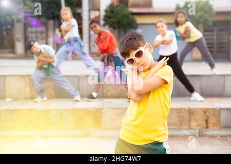 Boy hip hop dancer exercising outdoors Stock Photo - Alamy