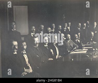 Signing of Boxer Protocol at Peking, 1901 (Chinese side Stock Photo - Alamy
