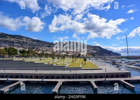 Portugal - Canary Islands, Madeira - Harbour of Funchal Stock Photo - Alamy