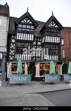 Leaning house in Mardol, Shrewsbury, Shropshire, England, UK Stock ...