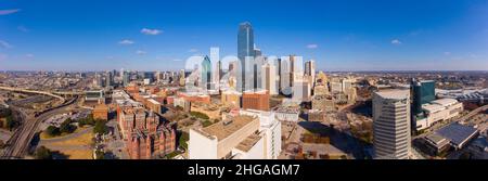 USA, Texas, Dallas, Renaissance Center Pyramid and Fountain Place in ...