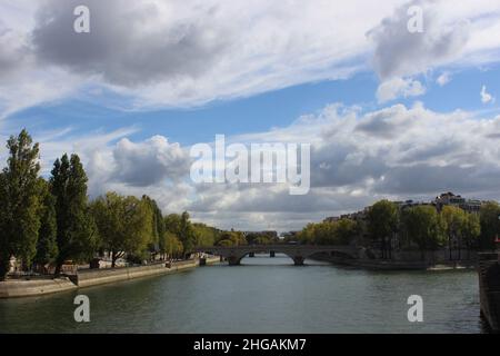 the river Seine flows through Paris. France Stock Photo - Alamy