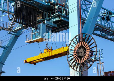 Gantry Crane with Cable Reel Stock Photo - Alamy