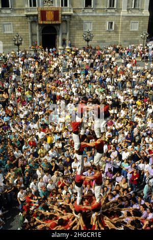 spain barcelona cataluna human castles Sant jaume plaza Stock Photo - Alamy